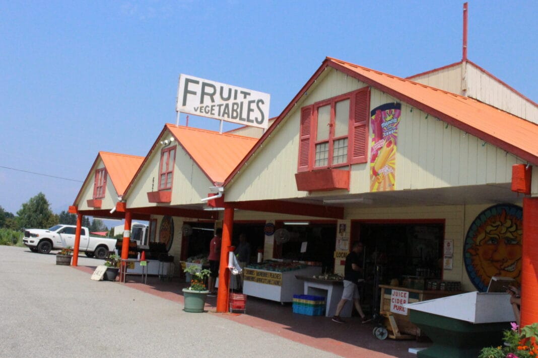 The Best Summerland Fruit Stands, Orchards & U-Picks - Okanagan Family Fun