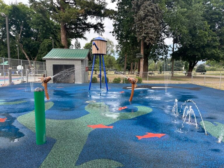 Water Parks, Spray Parks, and Splash Parks - Okanagan Family Fun